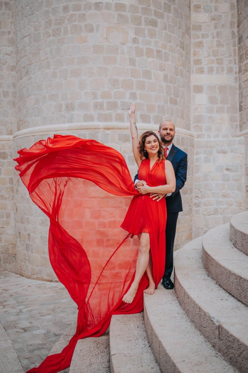 Long flying dress photo shoot dubrovnik – Dubrovnik Photo
